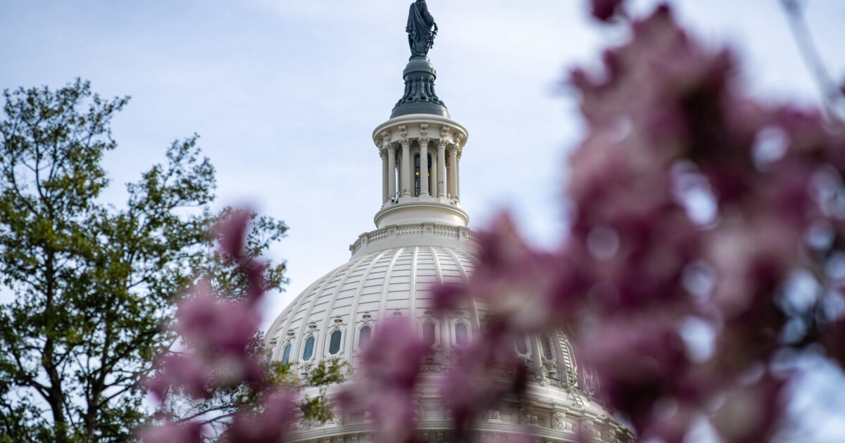 CREW, 10 groups call on House to support bipartisan ban on ...